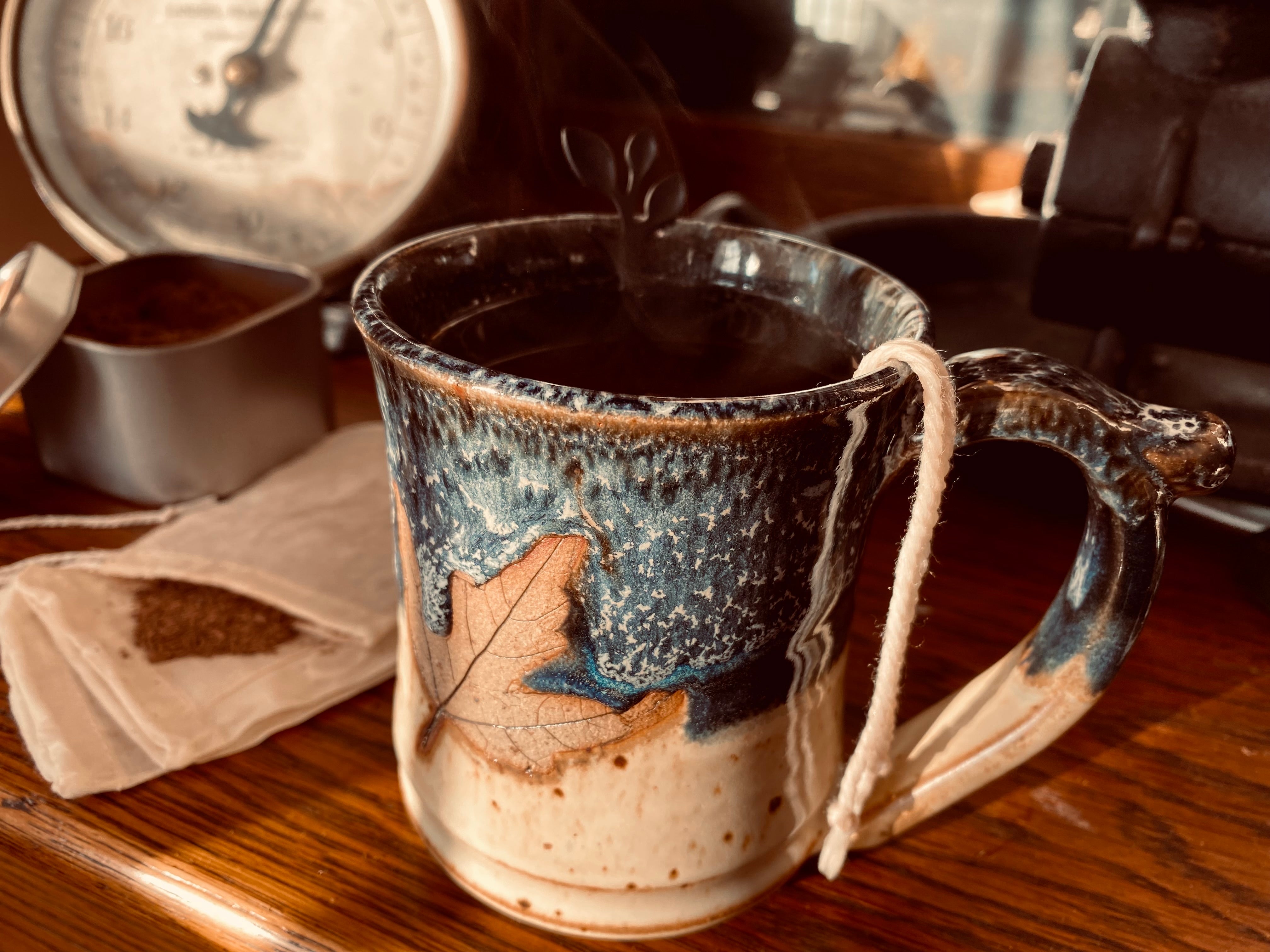 Hickory Tea Tin – CROOKED SPUR FARM